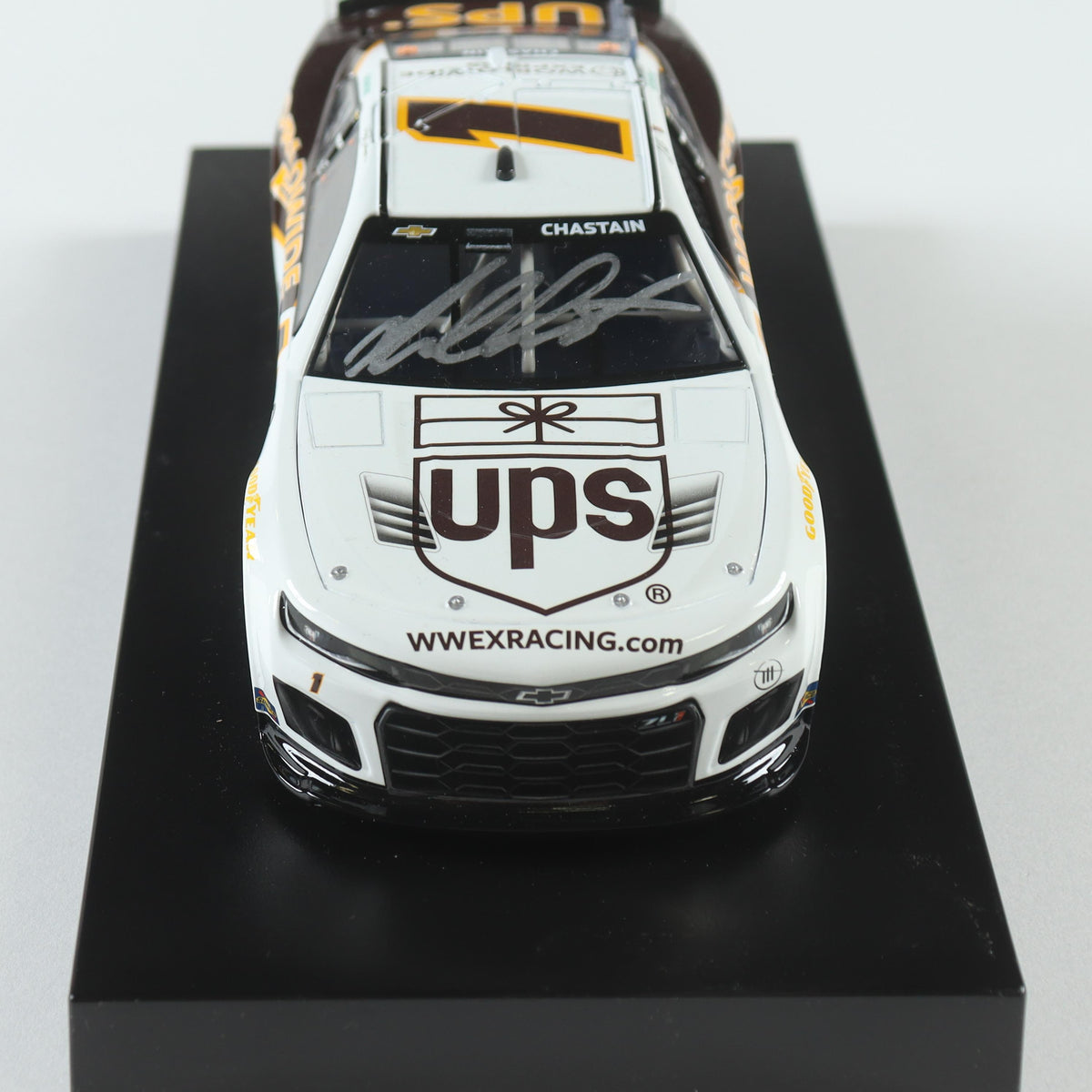 Ross Chastain Autographed 2023 UPS/Worldwide Express Throwback 1:24 Di ...