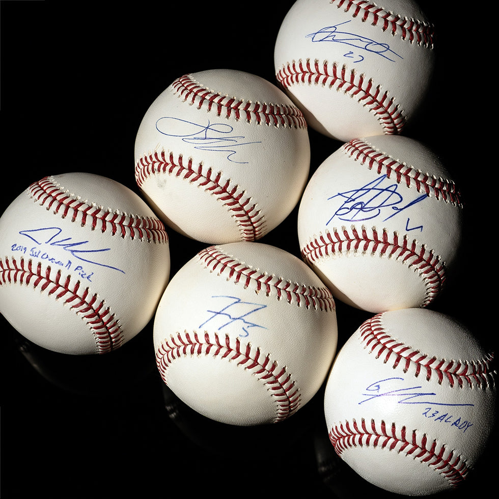 Sports Memorabilia, Signed Sports Collectibles | PristineMarketplace
