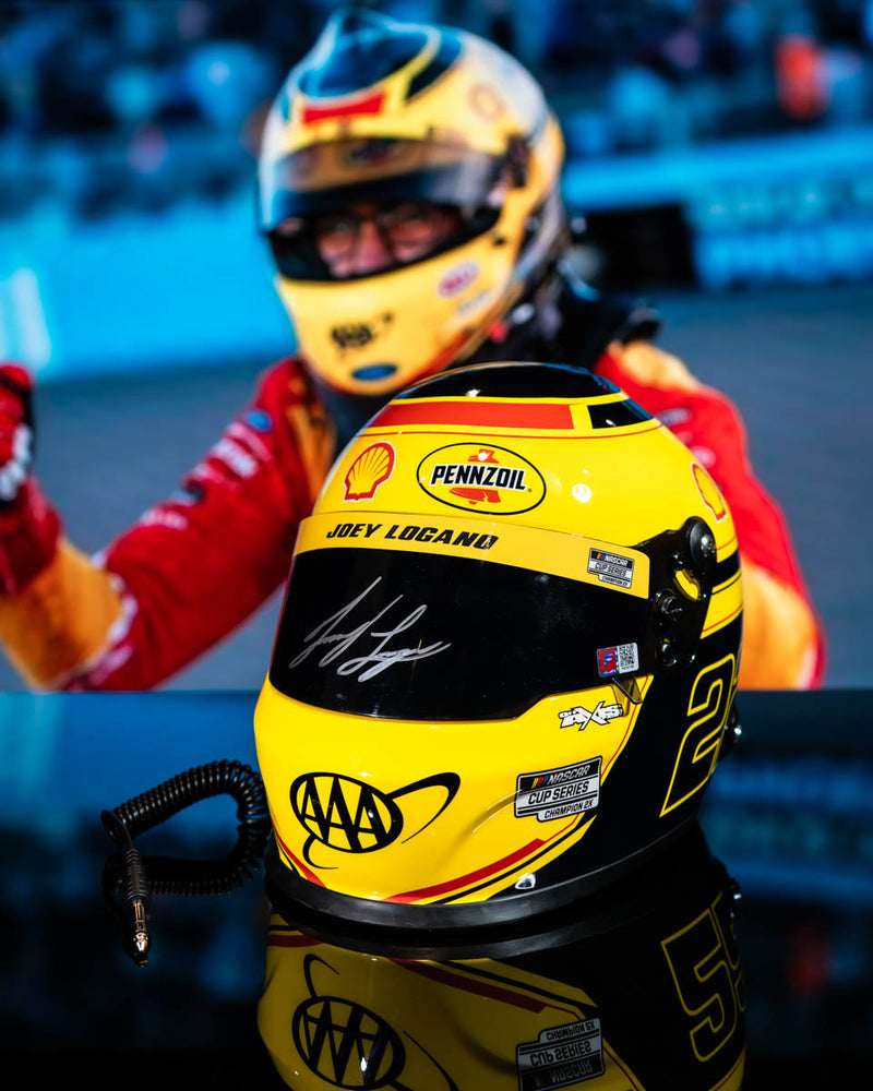 Sports Memorabilia, Signed Sports Collectibles | PristineMarketplace